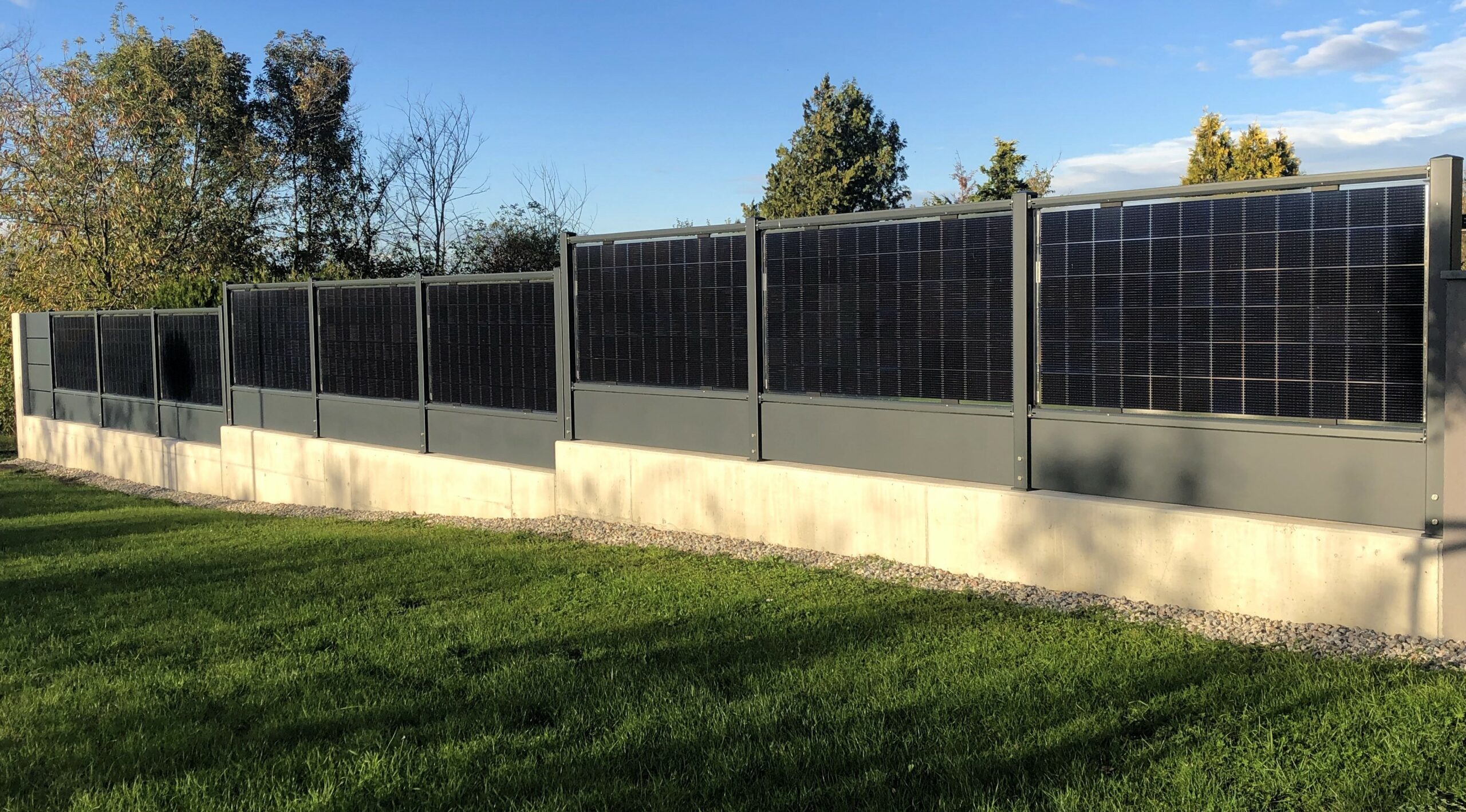 Premium solar fence in Parndorf | Next2Sun